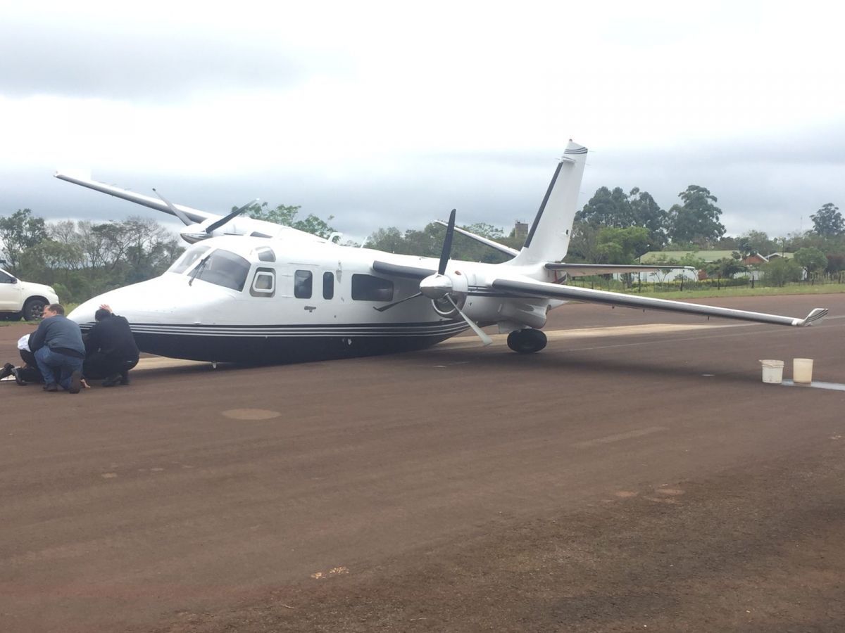 Un Avión Aterrizó De Emergencia En Apóstoles Por Un Desperfecto En El