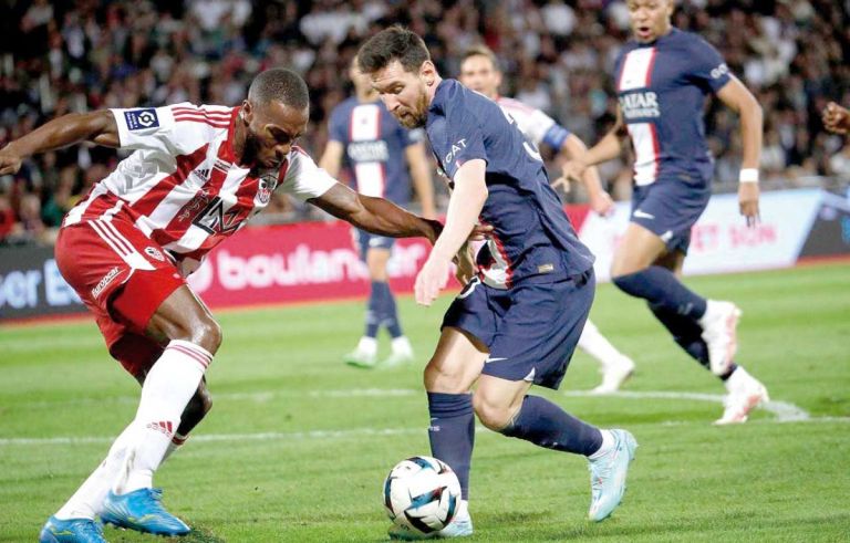 Messi armó un show con gol incluido y PSG goleó a Ajaccio | EL ...