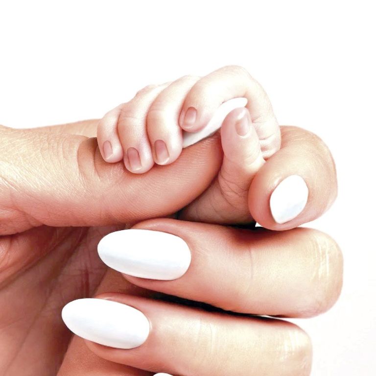 Paris Hilton y Carter Reun anunciaron que son padres | EL TERRITORIO ...